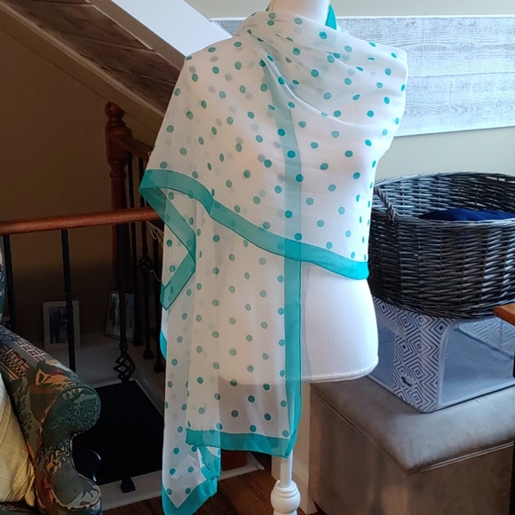 Jessica Simpson | Accessories | Jessica Simpson Scarf | Poshmark
